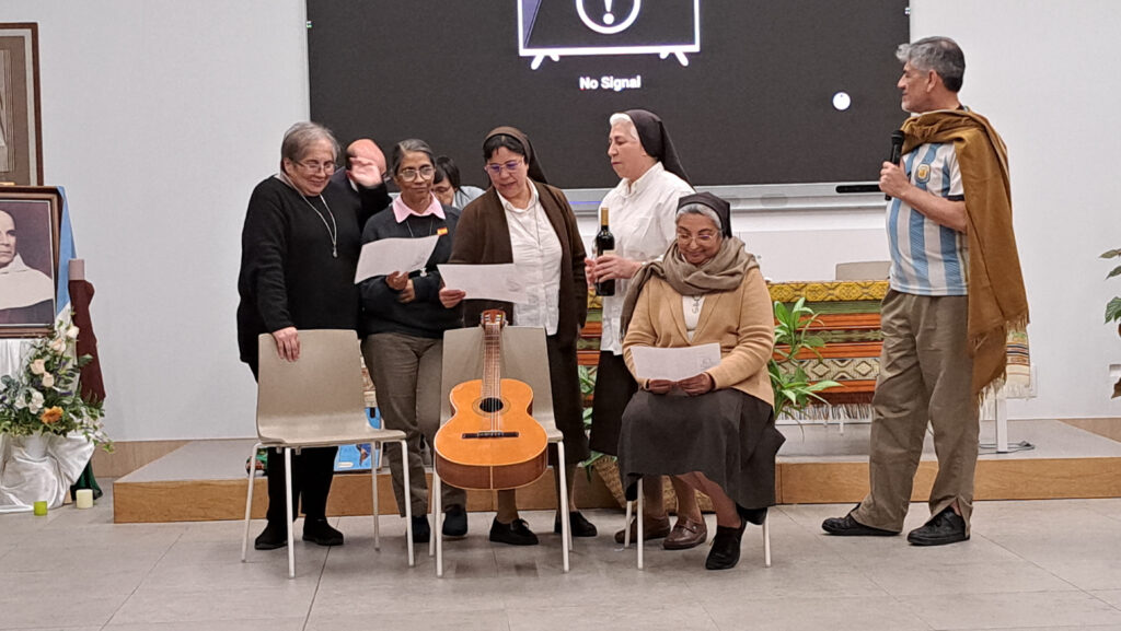 ENTRE PALABRAS Y SIGNOS DE ESPERANZA | Carmelitas Misioneras Teresianas